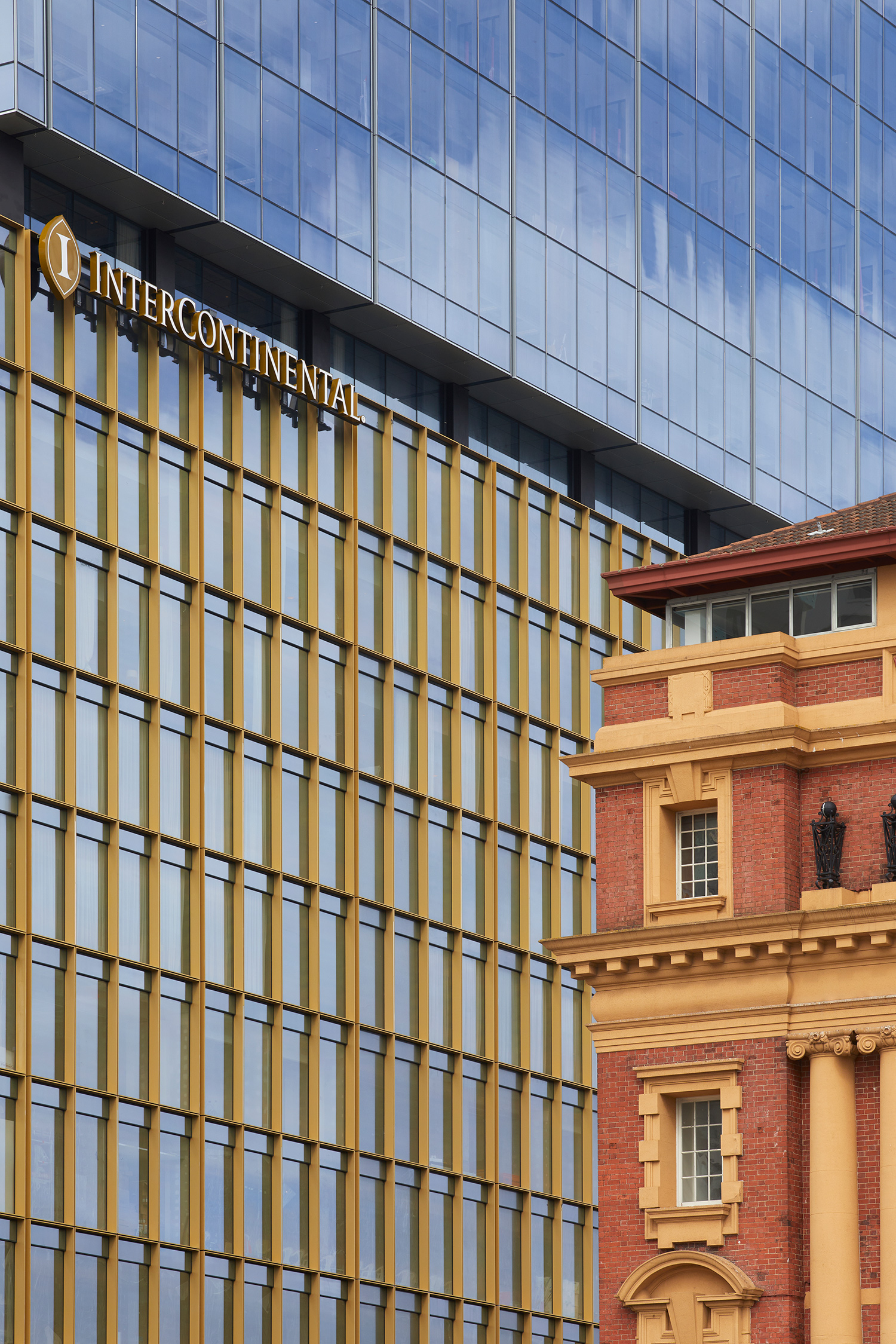 1 Queen Street | LT McGuinness