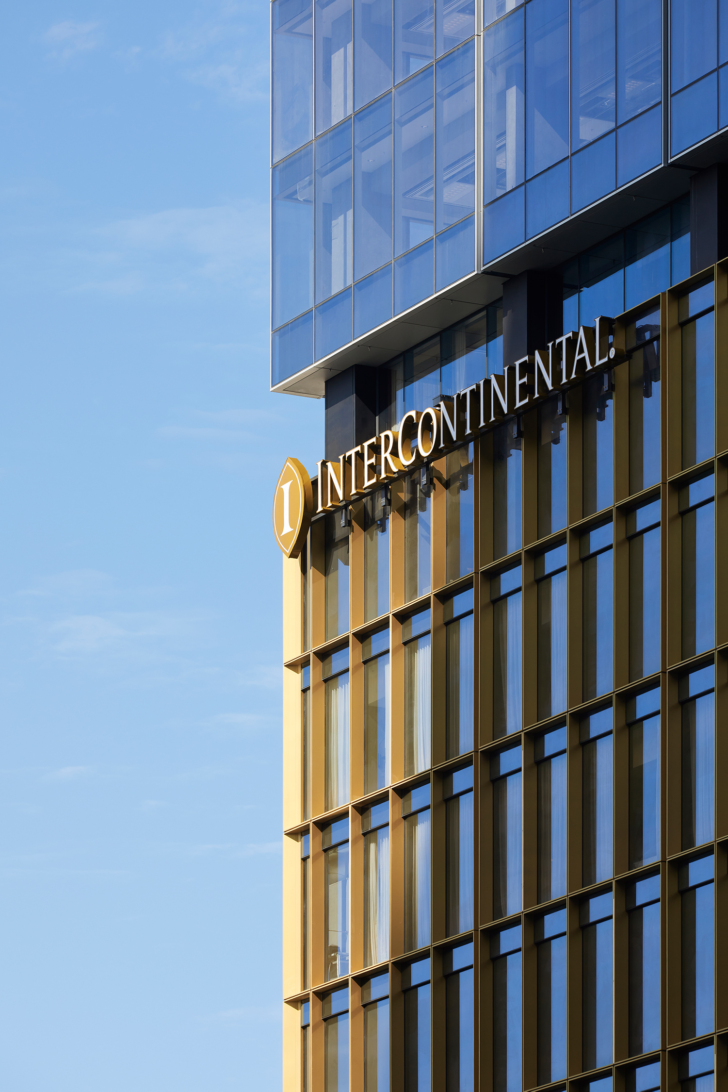 1 Queen Street | LT McGuinness